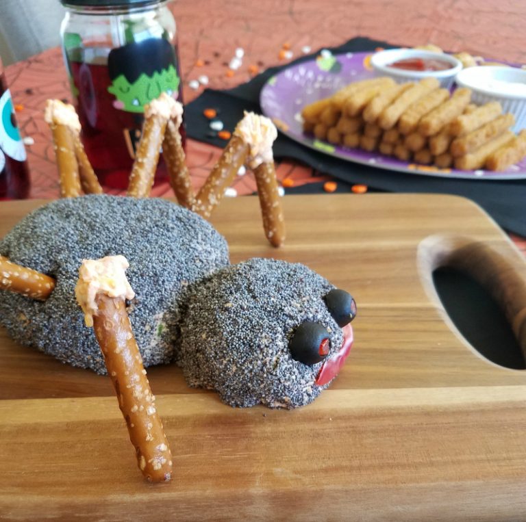 Spider Cheese Ball + Other Halloween Treats